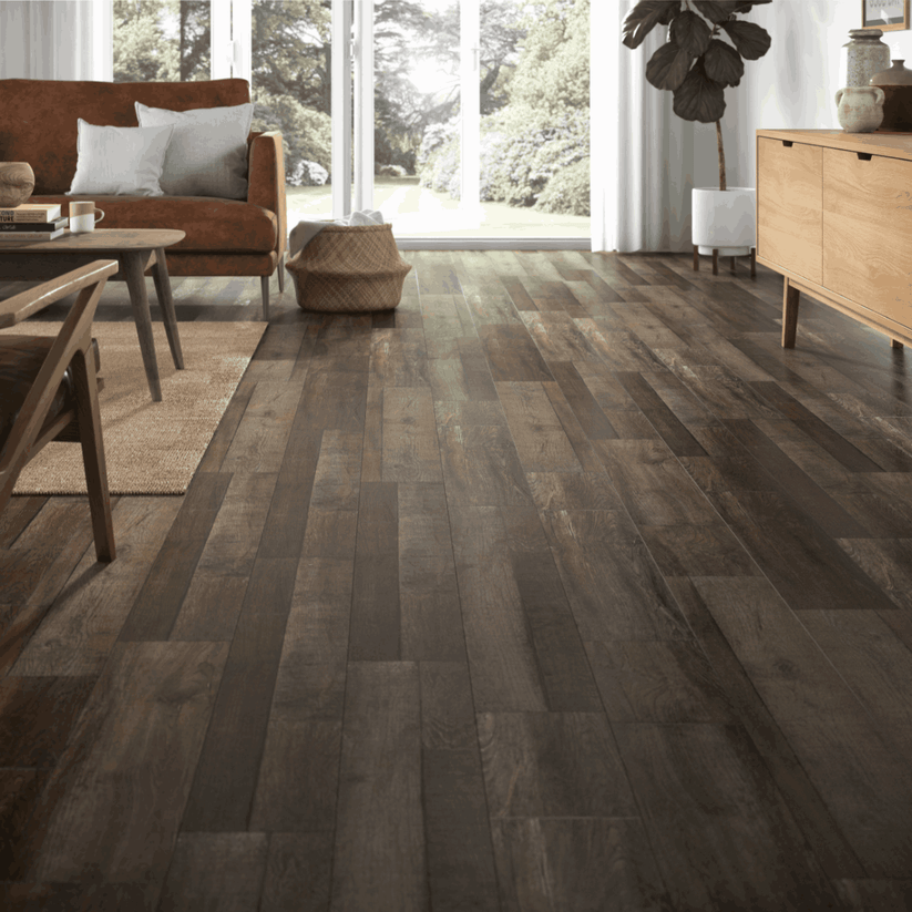 Chestnut Brown Luxury Vinyl Tile (LVT) Click Flooring - Wood Effect ...